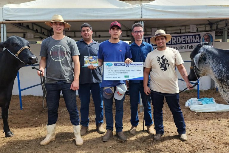 IFF conquista terceiro lugar em concurso leiteiro na ExpoCavil